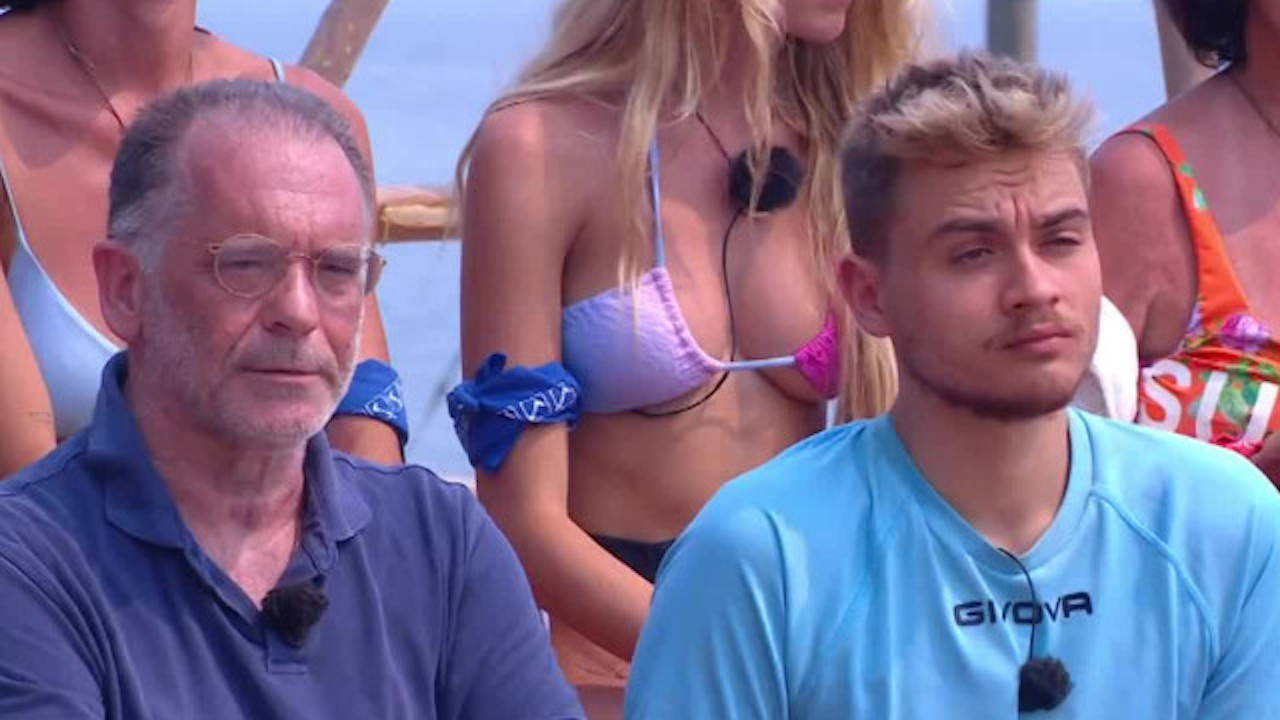 Isola dei Famosi | il dramma di Helena Prestes | ' Papà picchiava mia ... Isola dei Famosi | il dramma di Helena Prestes | ' Papà picchiava mia ...