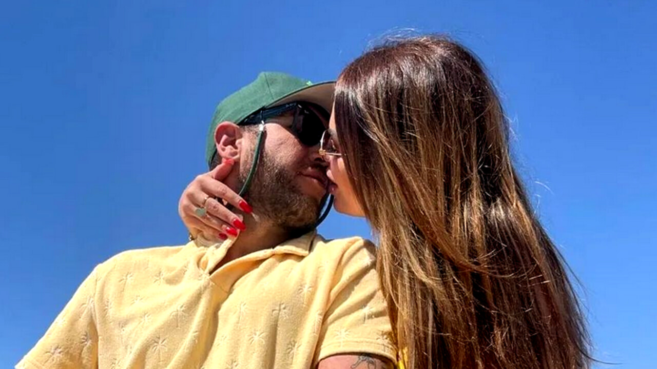 Roberta Di Padua dedica spiazzante ad Alessandro (FOTO) Roberta Di Padua dedica spiazzante ad Alessandro (FOTO)